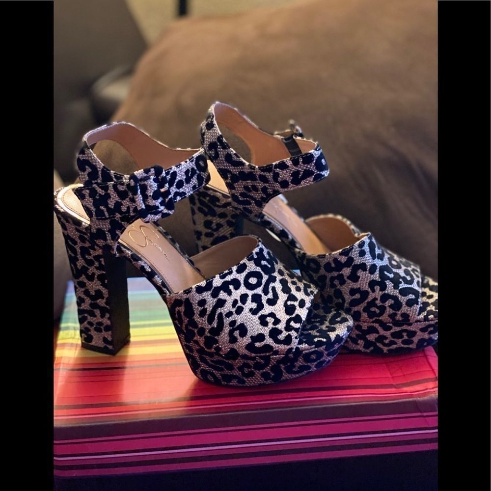 Jessica Simpson Platform Chunky Heels. - Gem